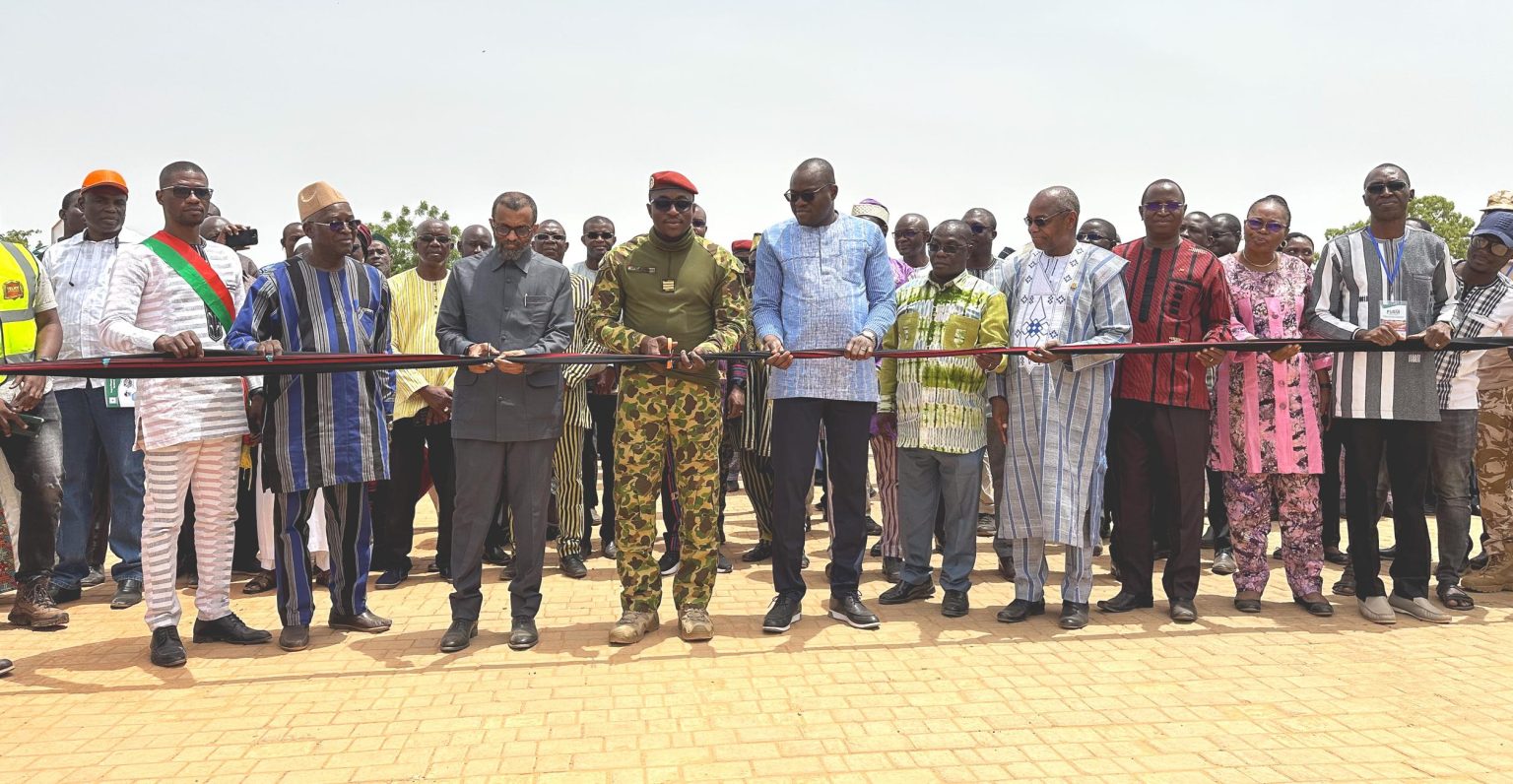 Burkina: inauguration de plusieurs infrastructures réalisées par le ...