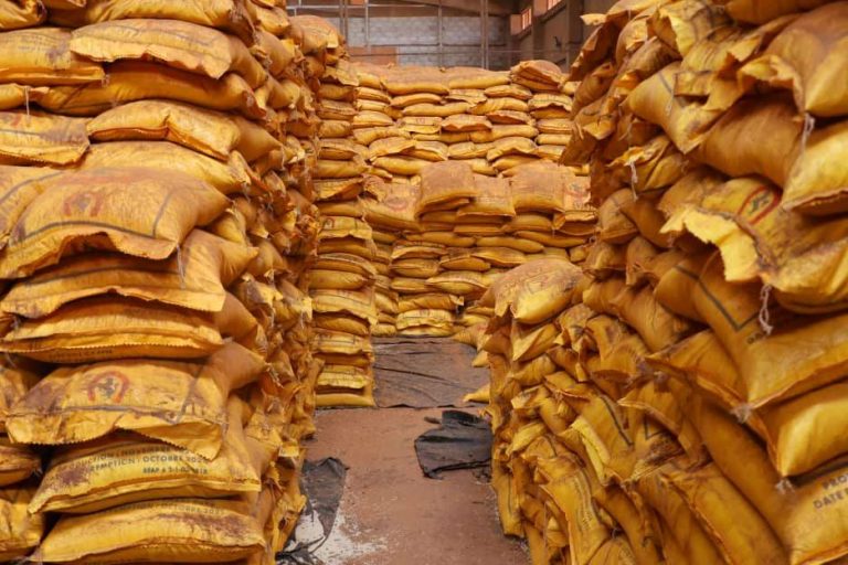 Burkina: 1 040 tonnes de riz avarié saisies - Wakat Séra
